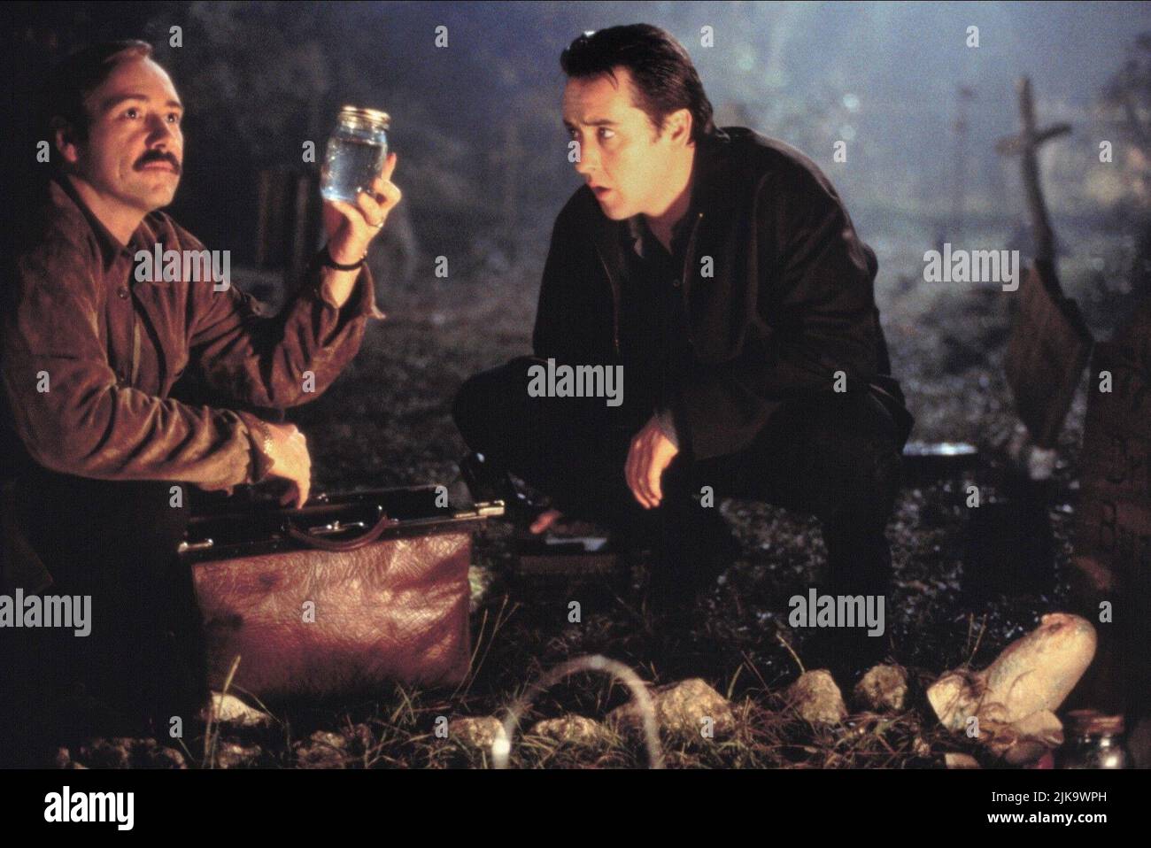 Kevin Spacey & John Cusack Film: Midnight In The Garden Of Good And ...