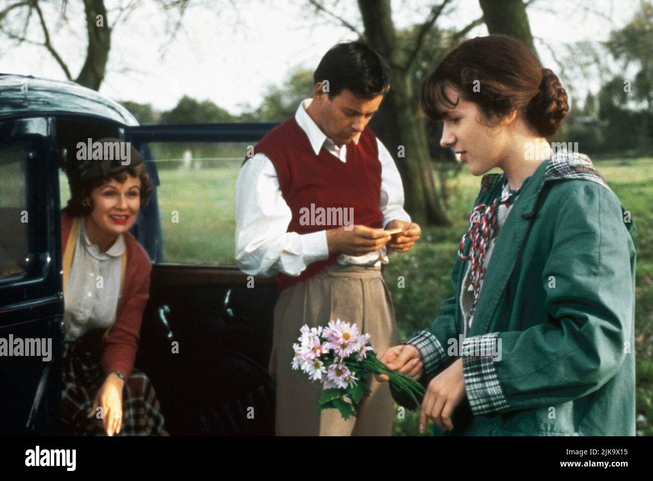 Julie Walters, Rupert Graves & Laura Sadler Film: Intimate Relations ...