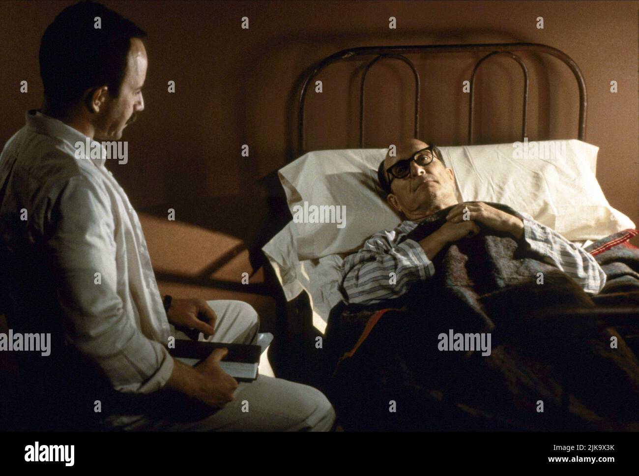 Robert Duvall Film The Man Who Captured Eichmann (USA/ARG 1996 ...