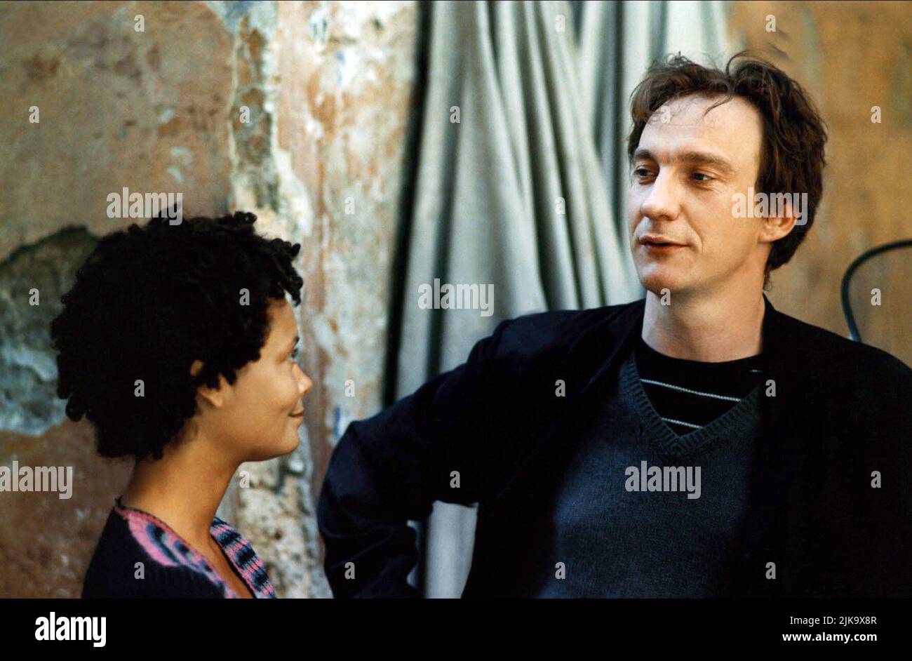 Thandie Newton & David Thewlis Film: Besieged (L'assedio) Characters ...