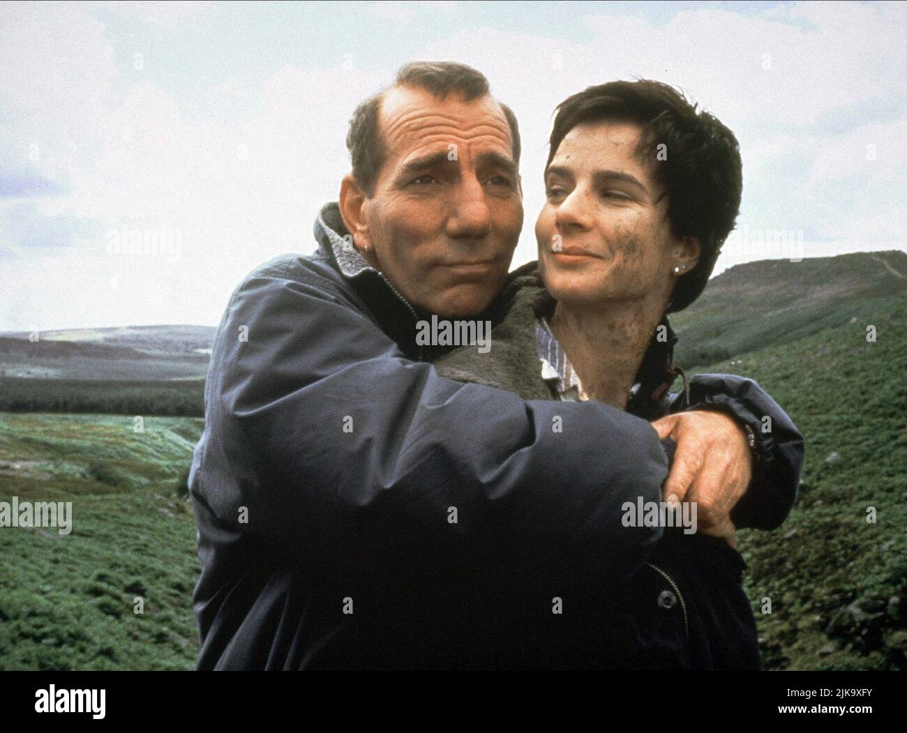 Pete Postlethwaite, Rachel Griffiths Film Among Giants (1996 ...