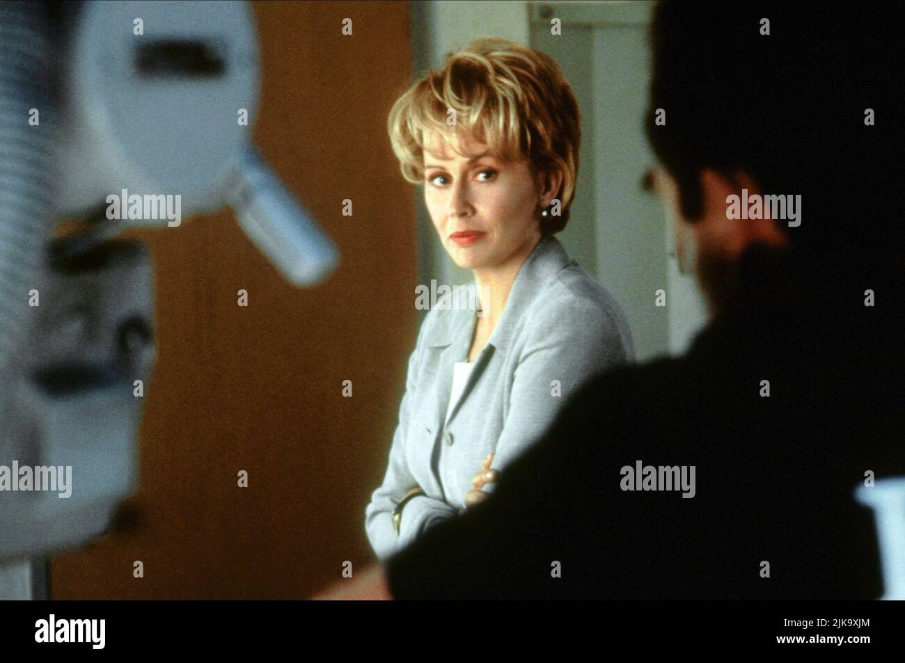 Kate Nelligan Film U.S. Marshals (USA 1998) Characters: United States ...