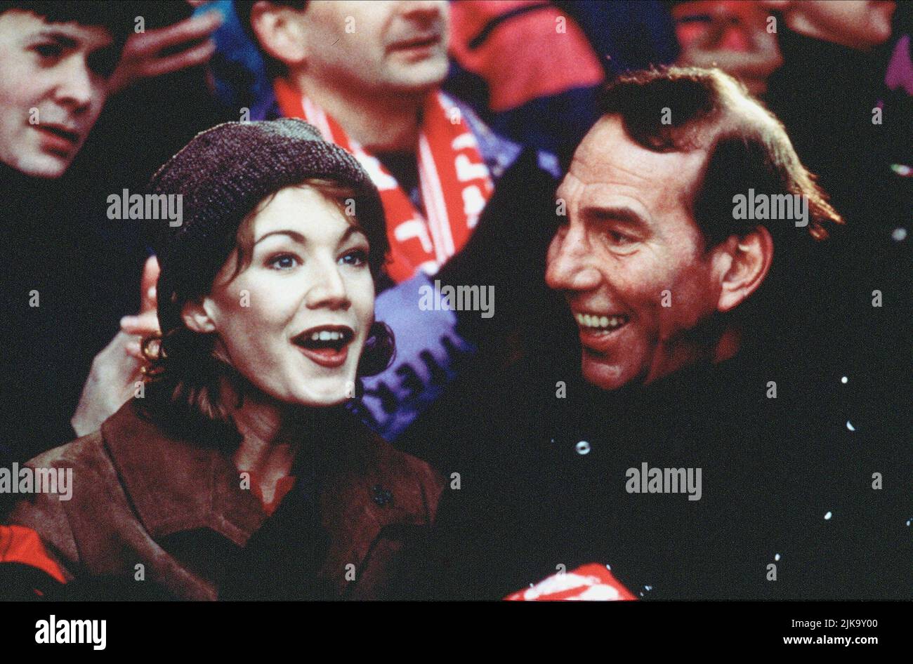 Emily Lloyd & Pete Postlethwaite Film When Saturday Comes (1996 ...
