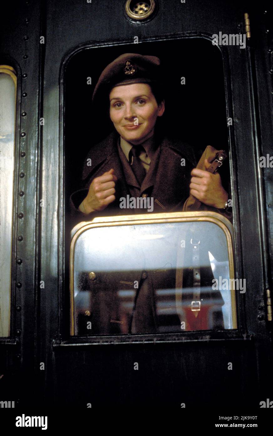 Juliette Binoche Film The English Patient (USA/UK 1996) Characters: Hana Director: Anthony ...