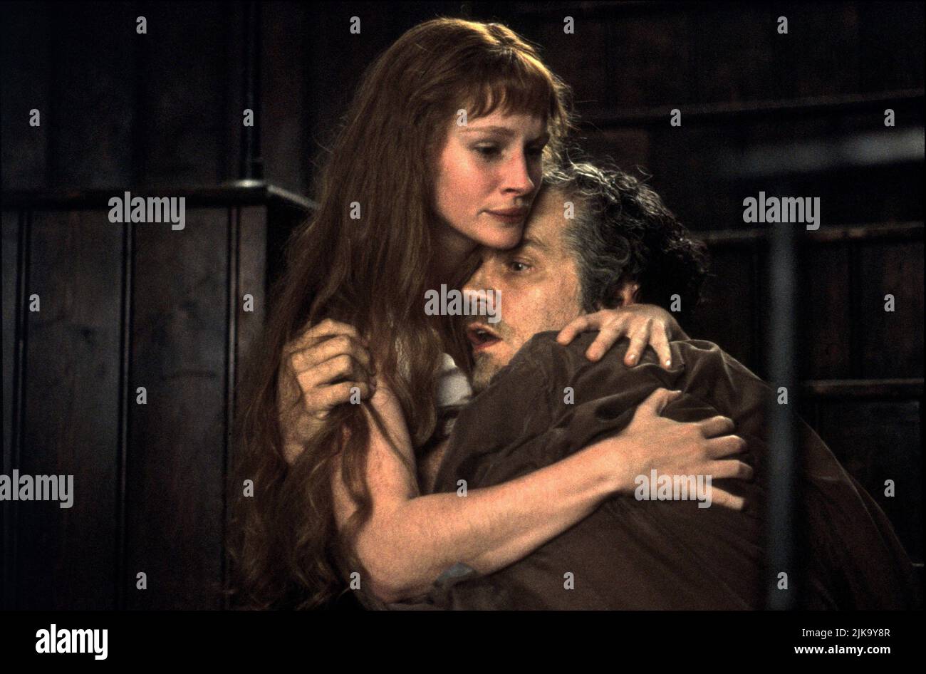 Julia Roberts & John Malkovich Film Mary Reilly (1996) Characters: Mary ...