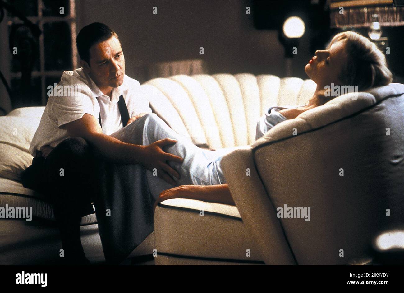 Russell Crowe & Kim Basinger Film L.A. Confidential; La Confidential ...