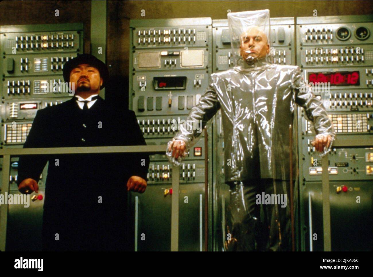 Joe Son & Mike Myers Film: Austin Powers: International Man Of Mystery ...