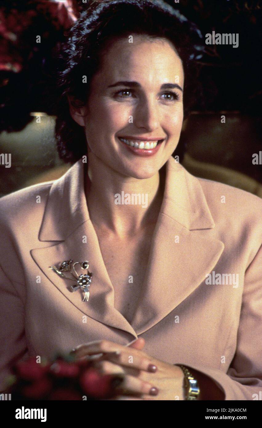 Jennifer Kinney's Instagram, Twitter & Facebook on IDCrawl