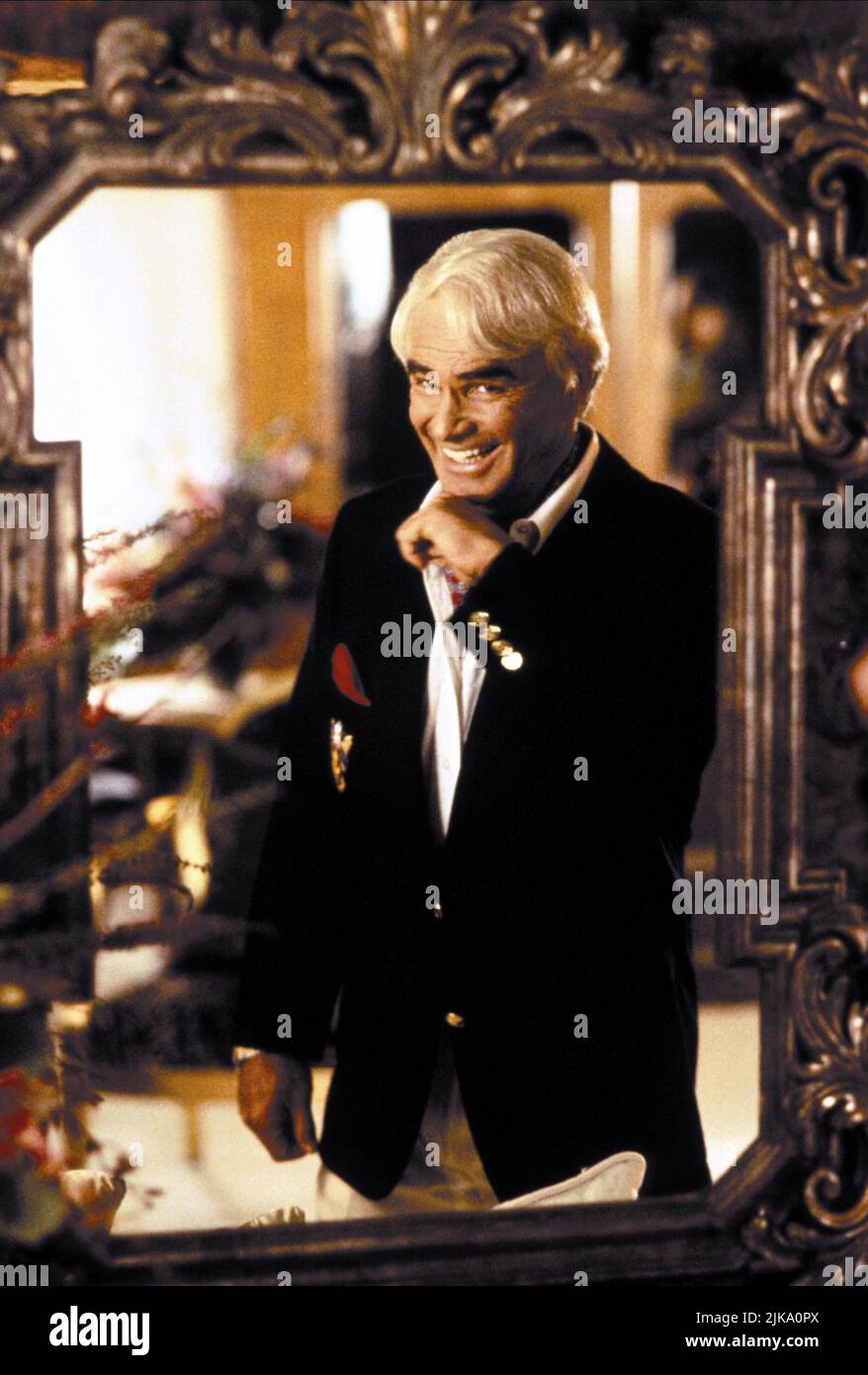 Burt Reynolds Film Striptease (USA 1996) Characters: Congressman David ...