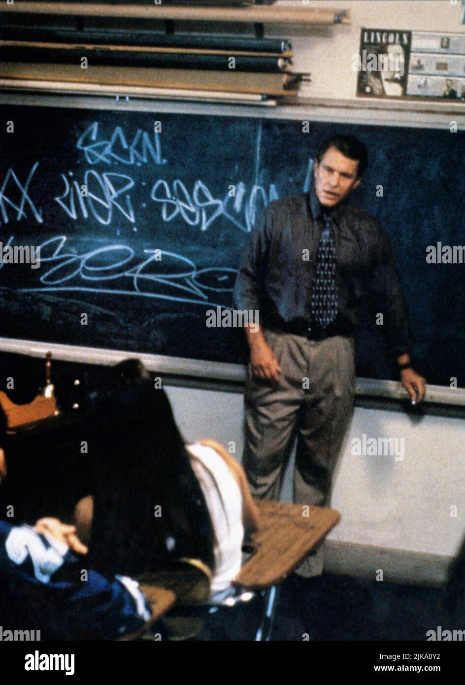Tom Berenger Film The Substitute (1996) Characters: Jonathan Shale ...