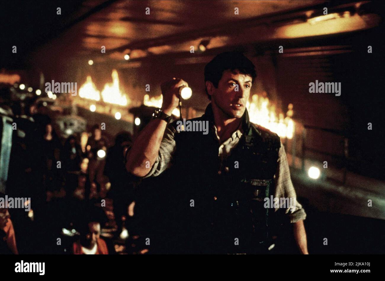 Sylvester Stallone Film Daylight (USA 1996) Characters: Kit Latura ...
