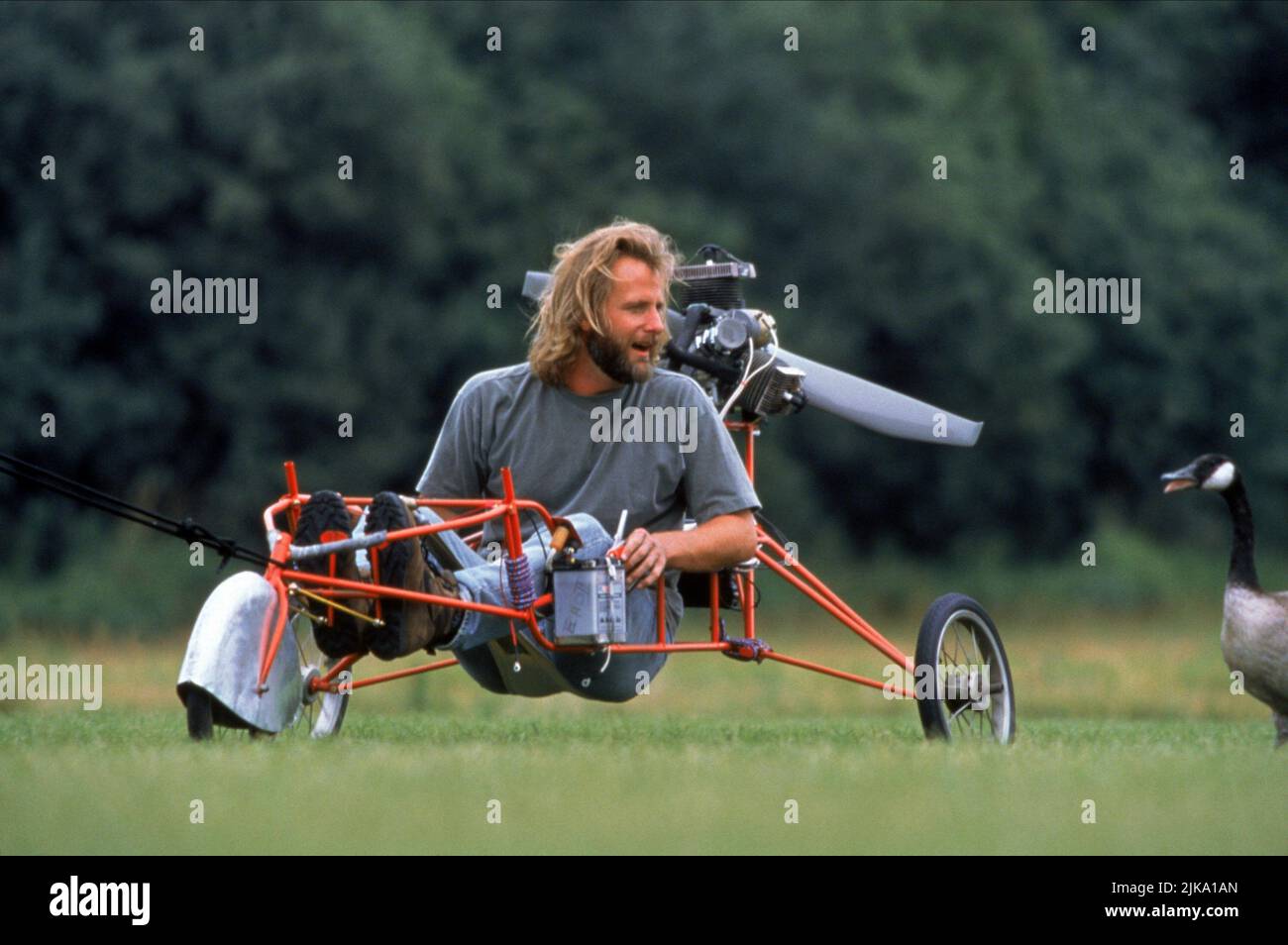 Jeff Daniels & Geese Film Fly Away Home (1996) Characters: Thomas "Tom ...