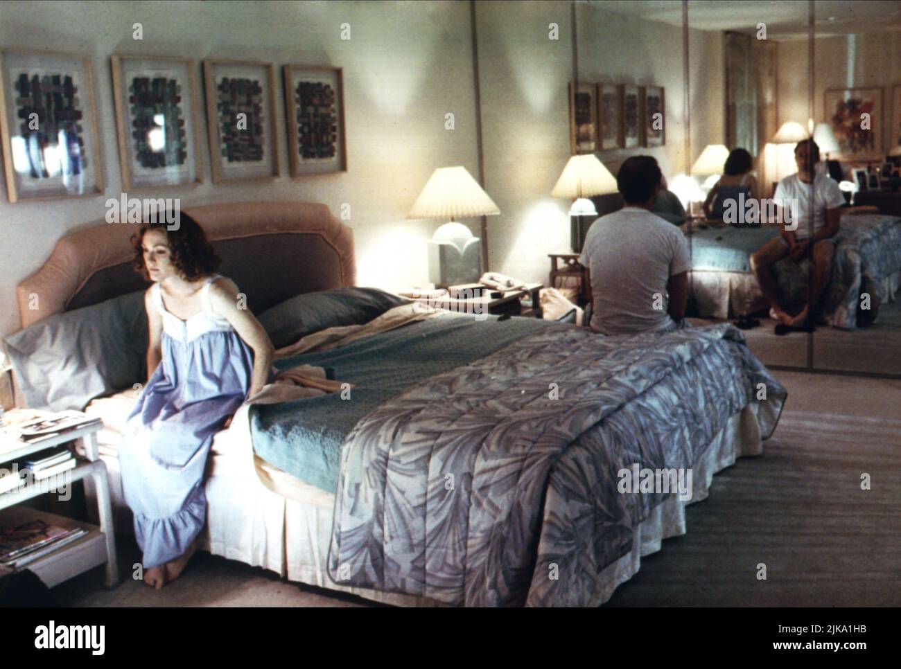 Julianne Moore & Xander Berkeley Film Safe (1995) Characters: Carol ...