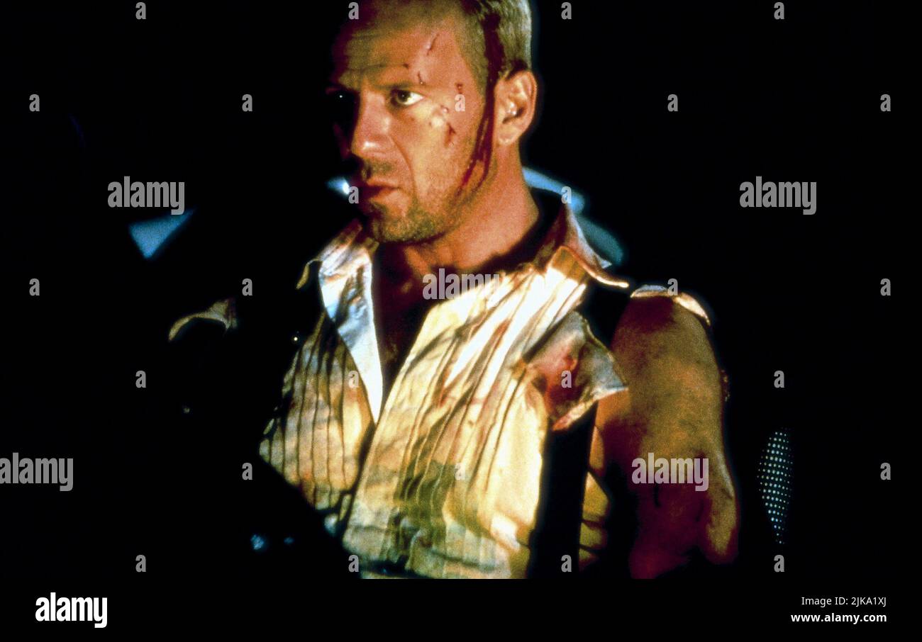 Luc fifth element 1997 hi-res stock photography and images - Alamy