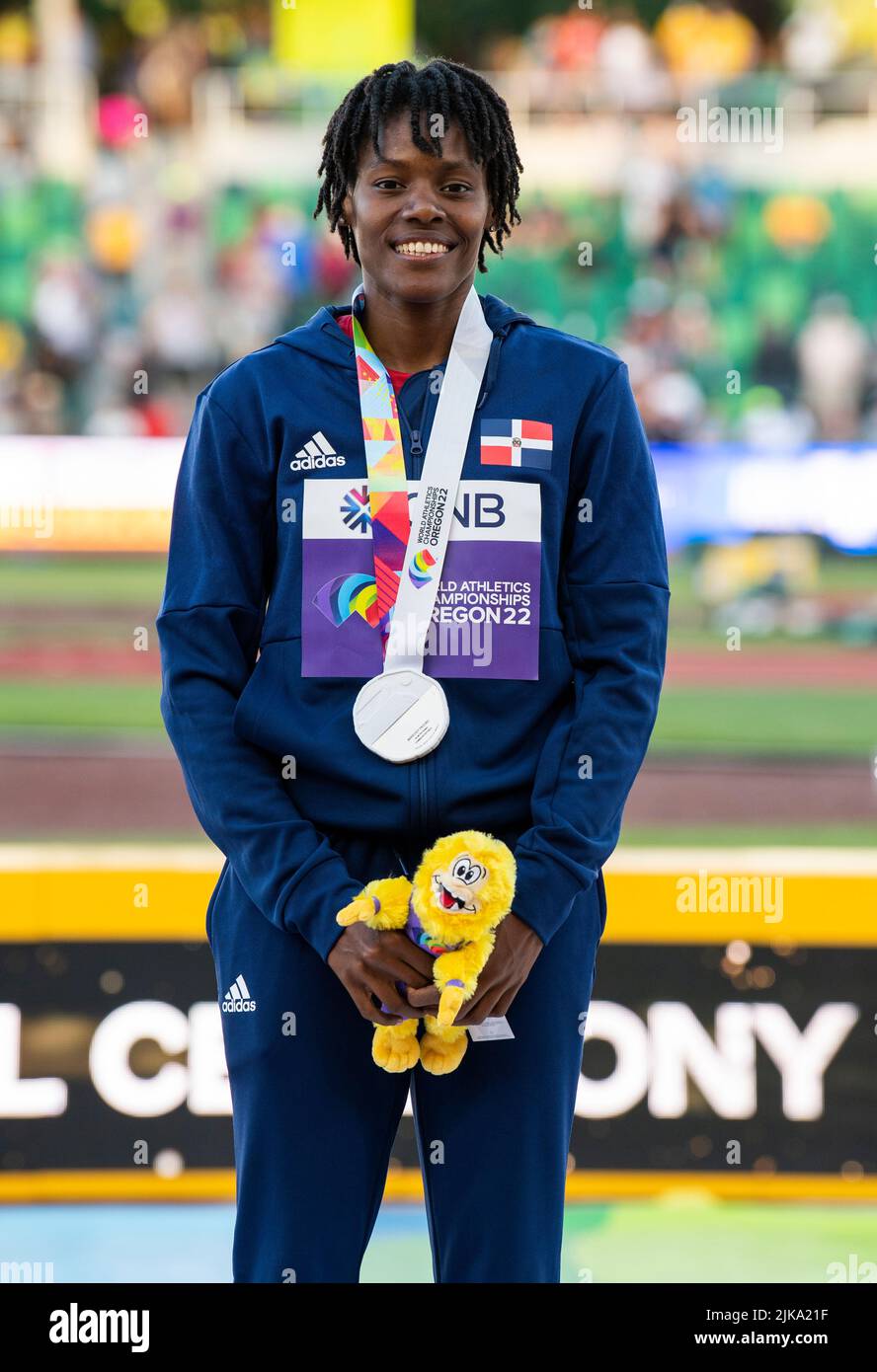 Marileidy Paulino (DOM) with her silver medal in the 400m women’s final ...