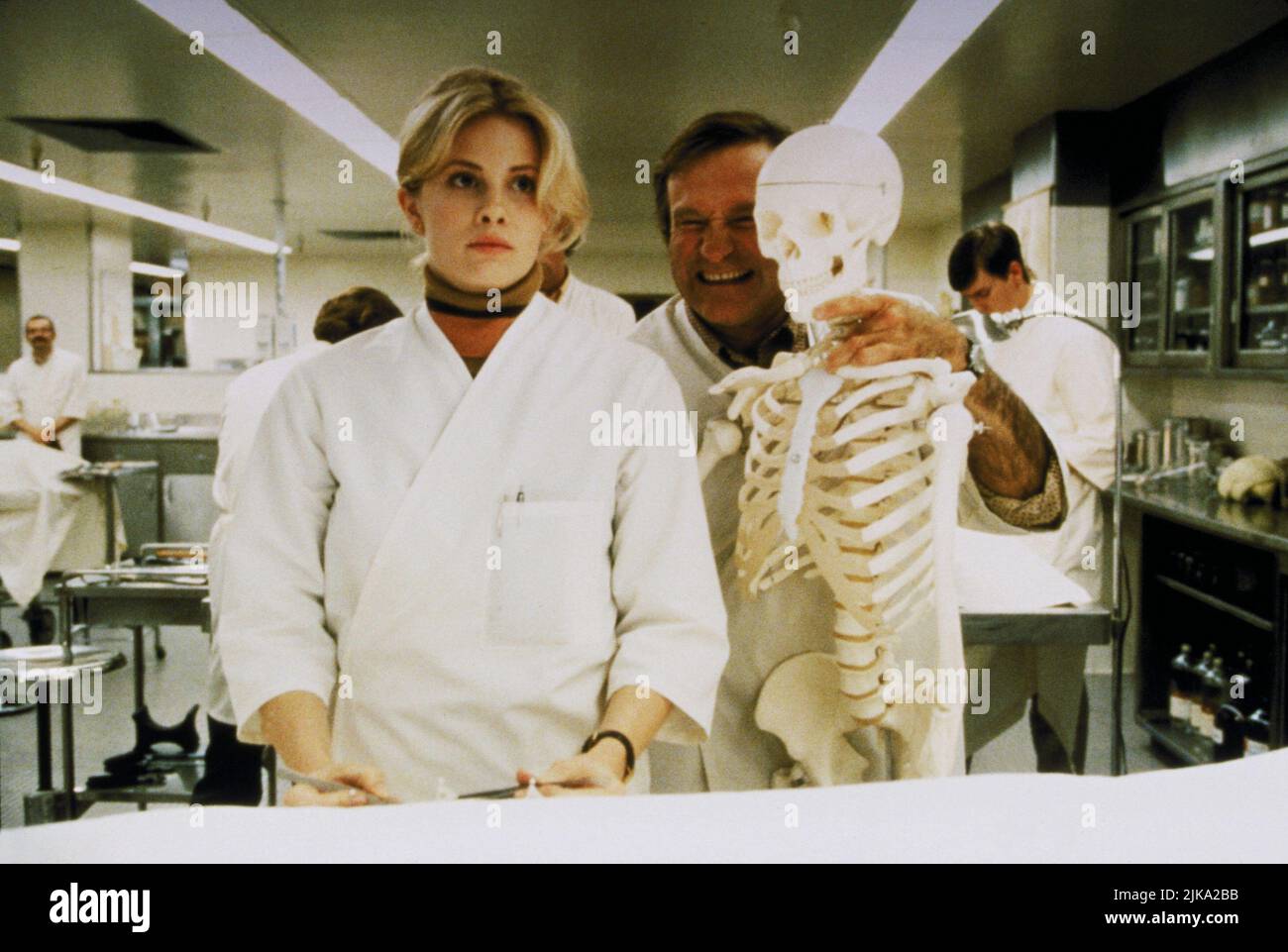 Patch adams 1998 monica potter hi-res stock photography and images - Alamy