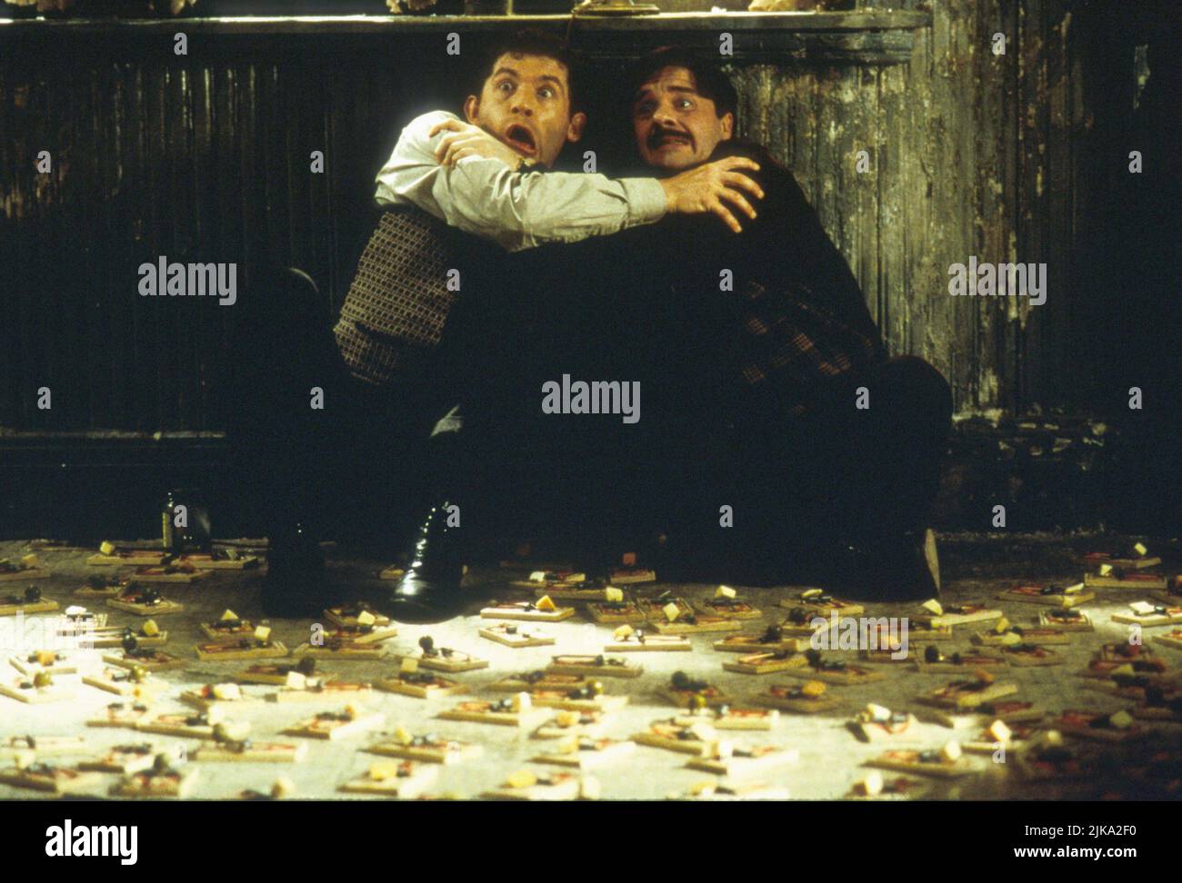 Lee Evans & Nathan Lane Film Mousehunt; Mouse Hunt (1997) Characters ...