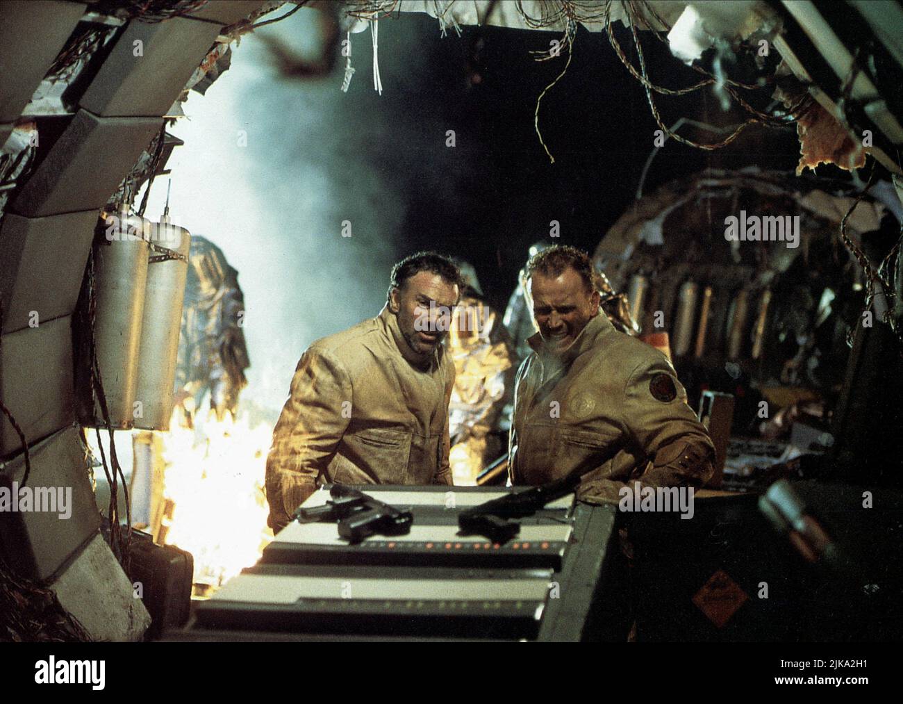 Charles Edwin Powell & Peter Weller Film: Screamers (USA/CAN/JP 1995 ...