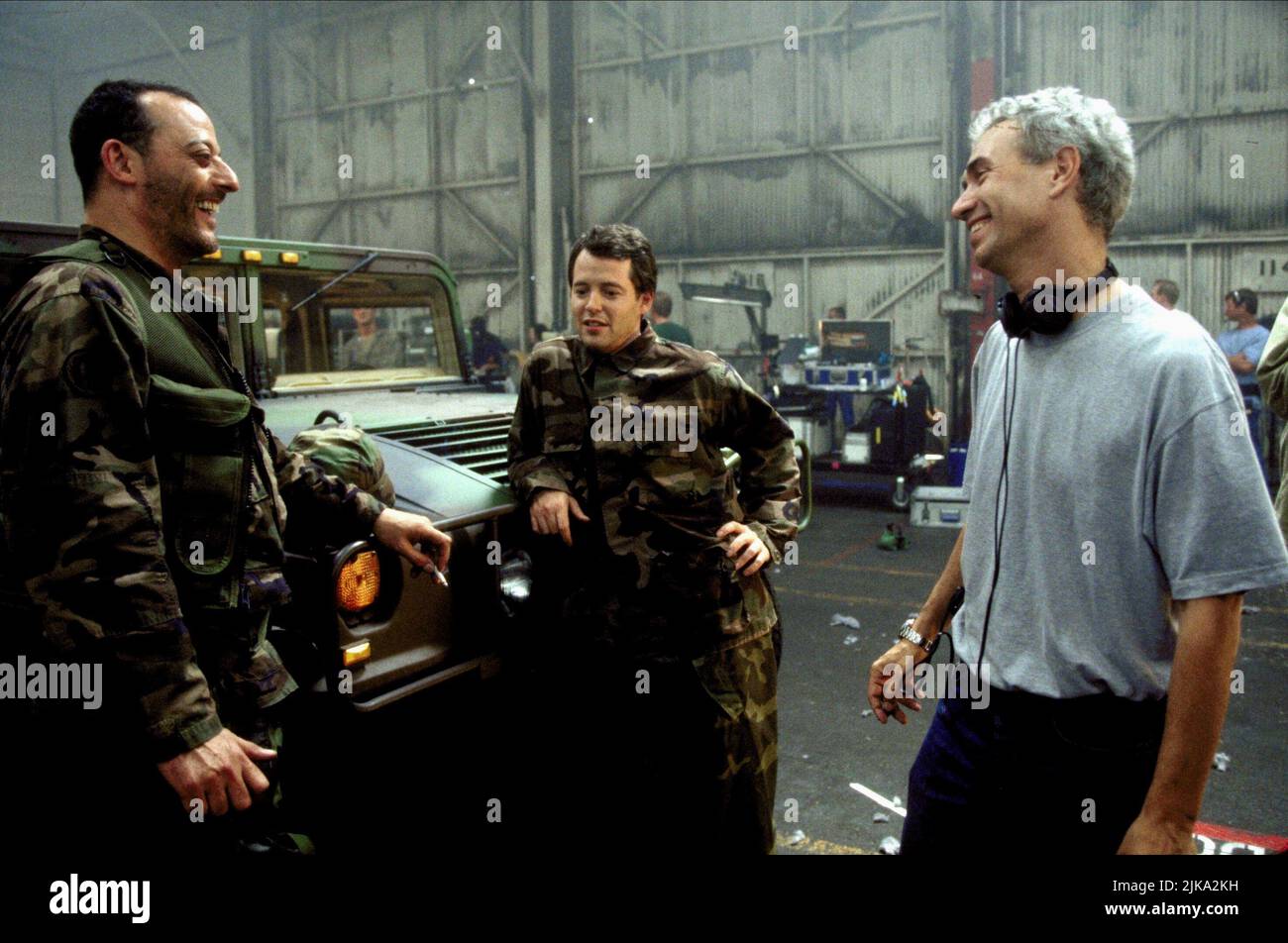 Roland emmerich godzilla 1998 hi-res stock photography and images - Alamy