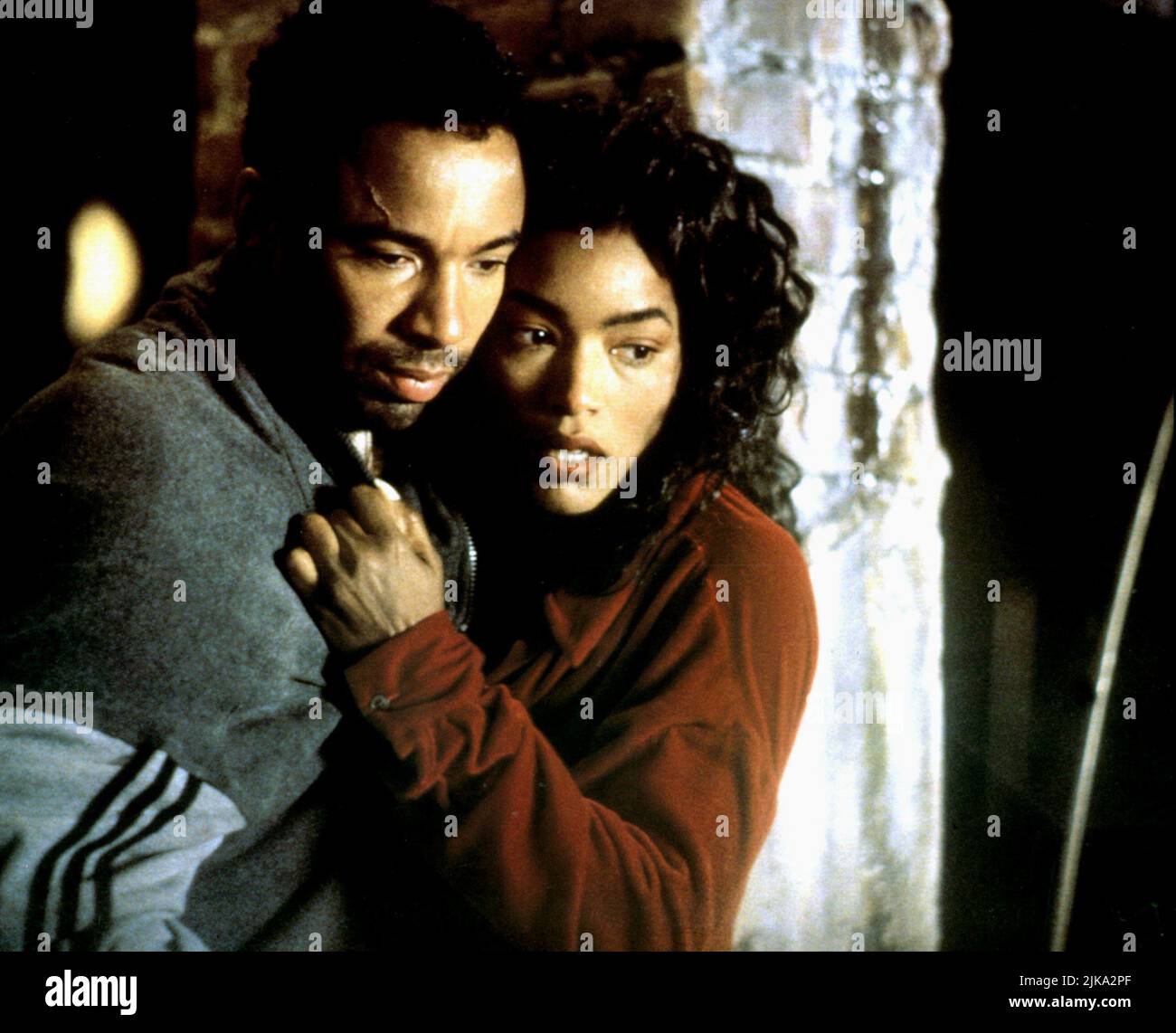 Allen Payne & Angela Bassett Film Vampire In Brooklyn (USA 1995 ...