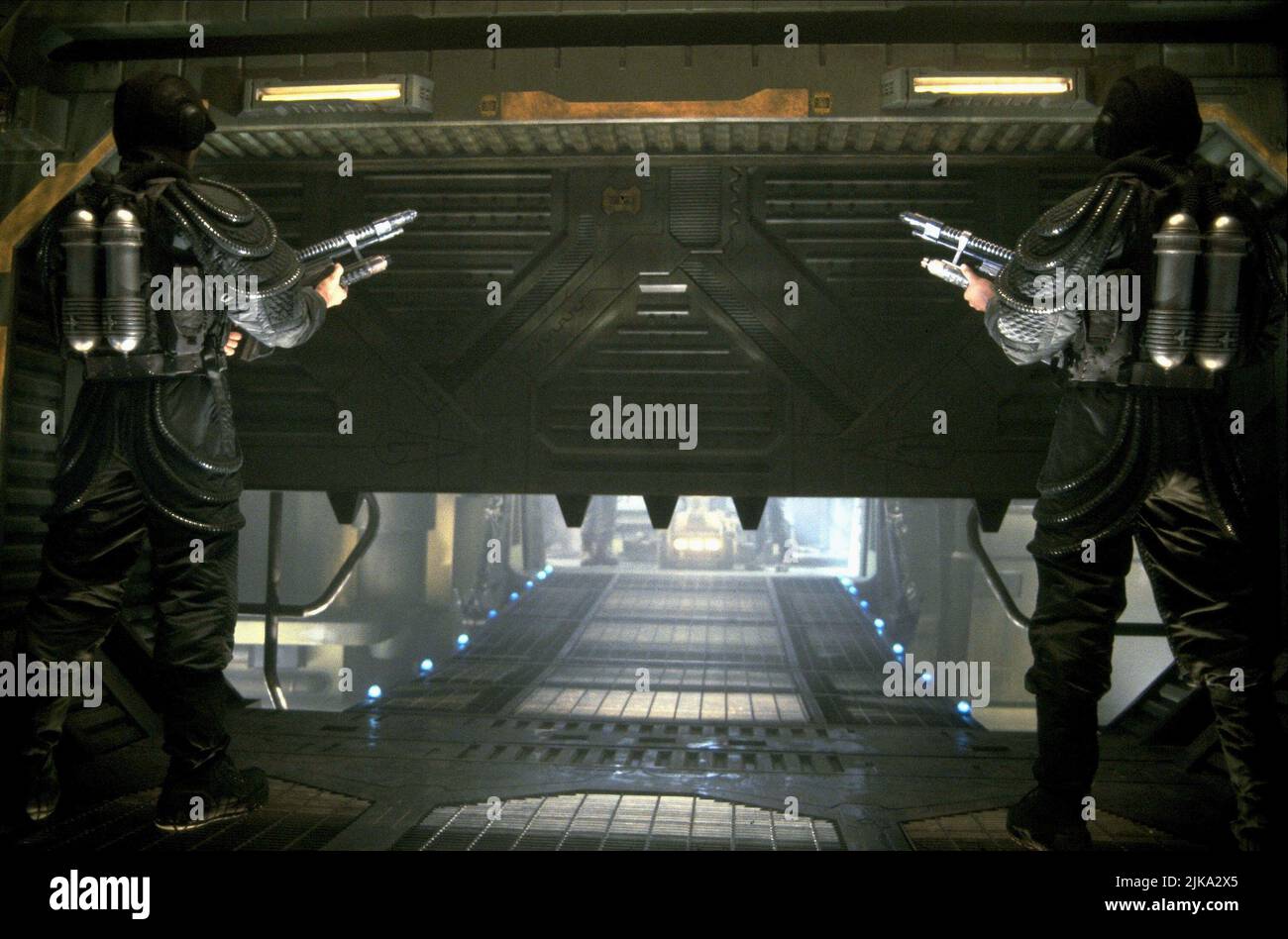 Resurrection alien scene 1997 hi-res stock photography and images - Alamy