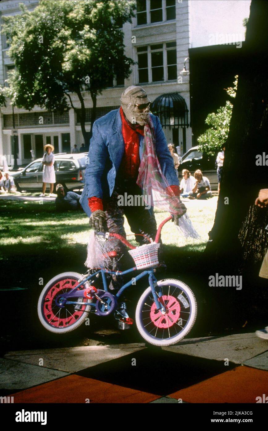 Bill Fagerbakke Film Under Wraps (1997) Characters: Harold / Ted ...
