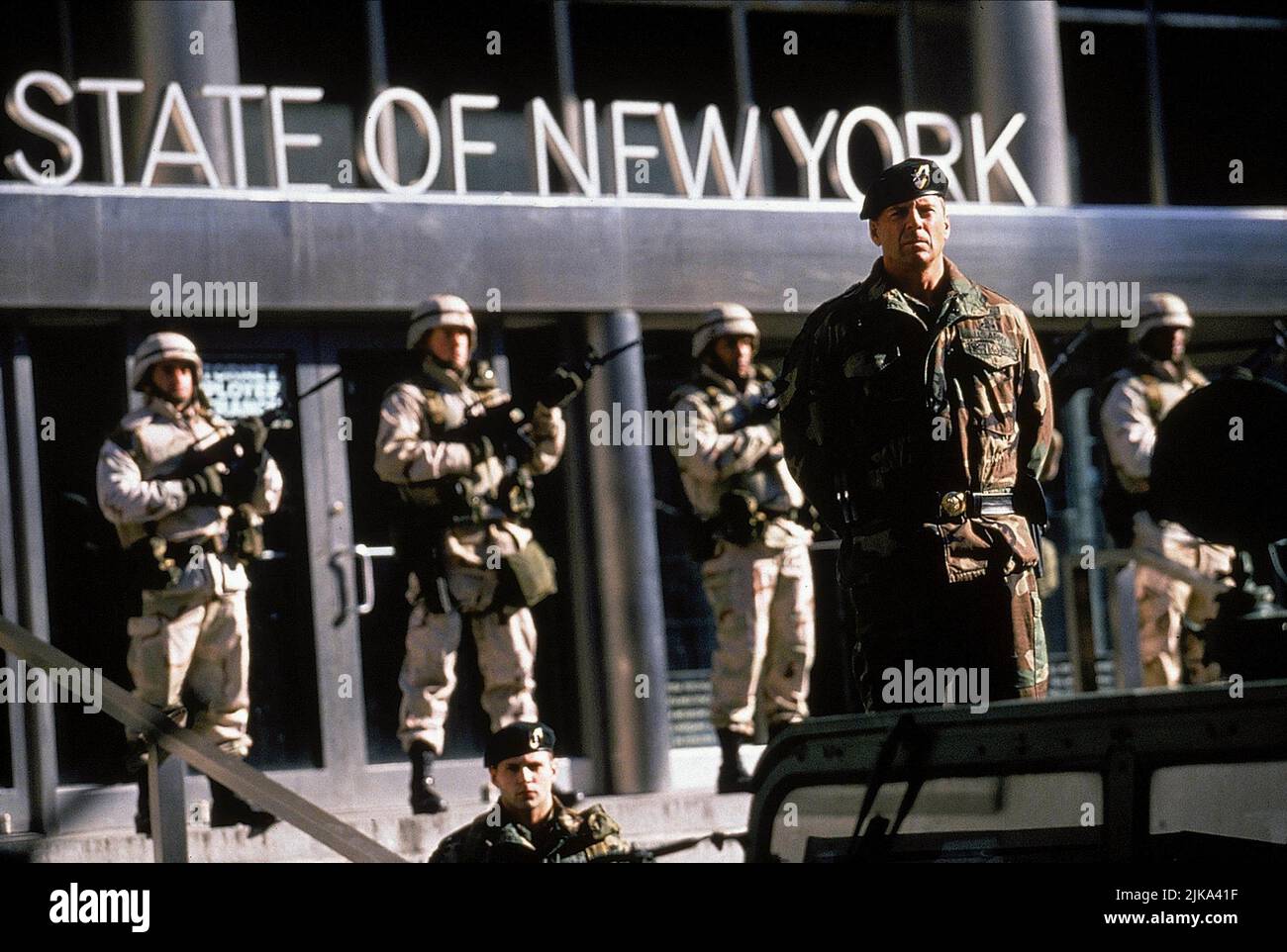 Bruce Willis Film The Siege (1998) Characters: Major General William ...