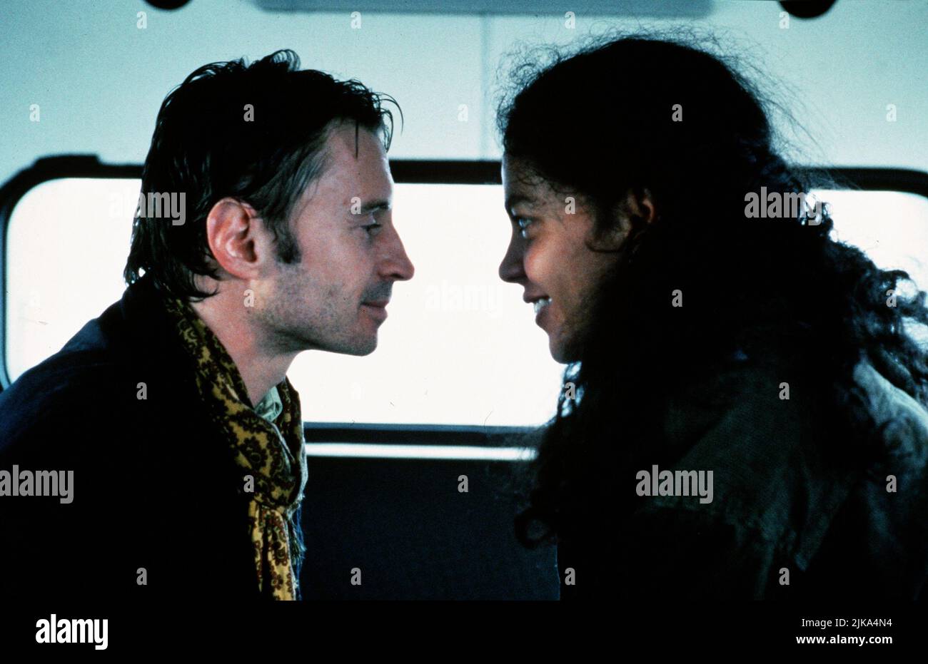 Robert Carlyle & Oyanka Cabezas Film Carla'S Song (1996) Characters ...