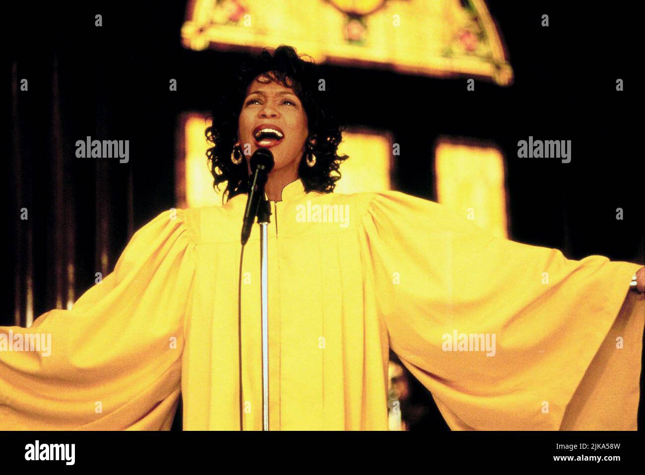 Whitney Houston Film The Preacher'S Wife (USA 1996) Characters: Julia ...