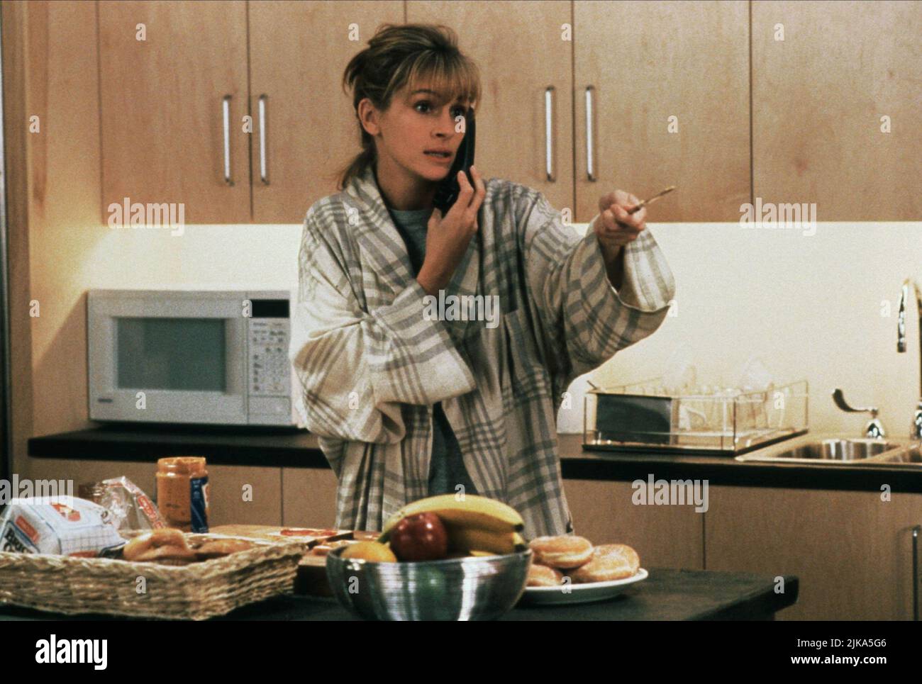 Julia Roberts Film Stepmom (1998) Characters: Isabel Kelly Director: Chris Columbus 15 December ...