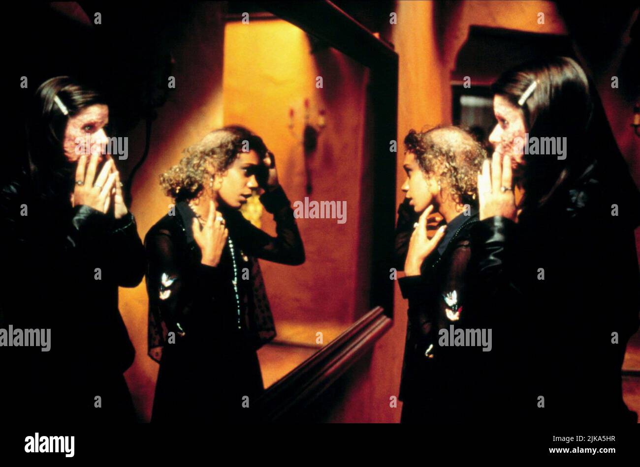 Neve Campbell & Rachel True Film The Craft (USA 1996) Characters ...