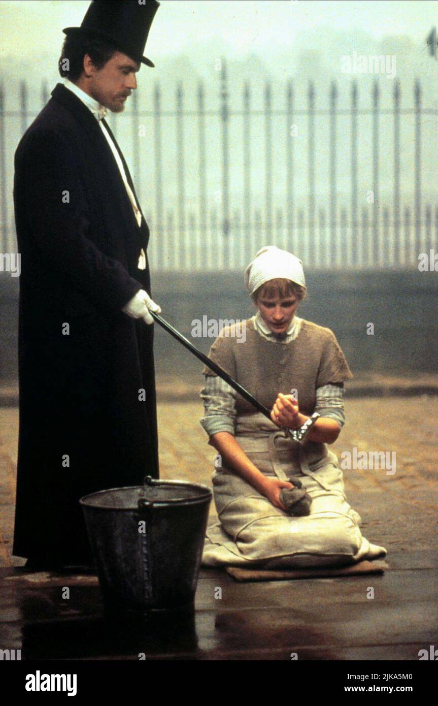 John Malkovich & Julia Roberts Film Mary Reilly (1996) Characters: Dr ...