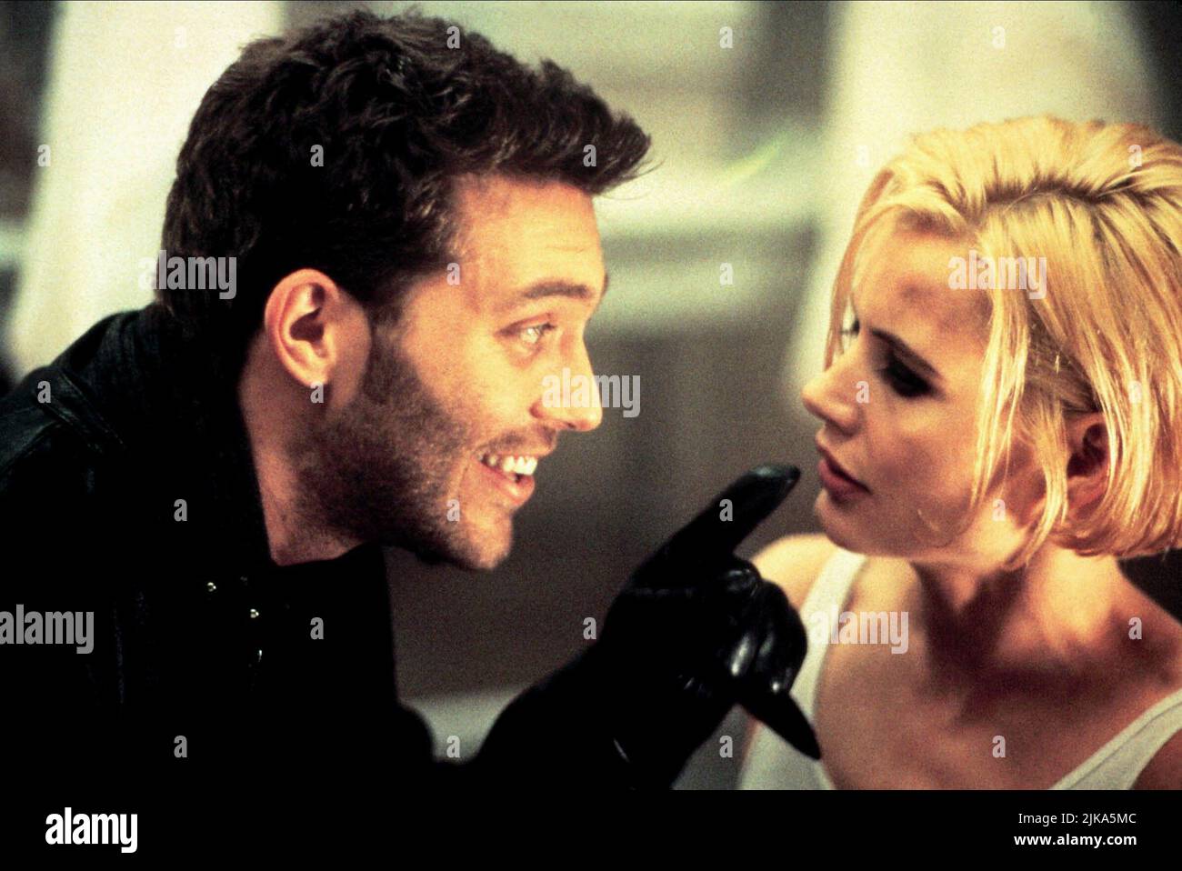 Craig Bierko & Geena Davis Film: The Long Kiss Goodnight (1995 ...