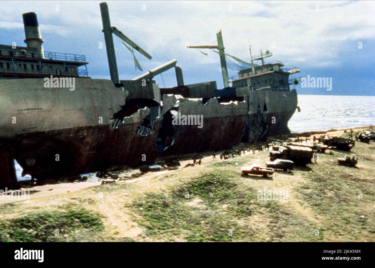 Wrecked Tanker Scene Film Godzilla (USA/JP 1998) Director: Roland ...