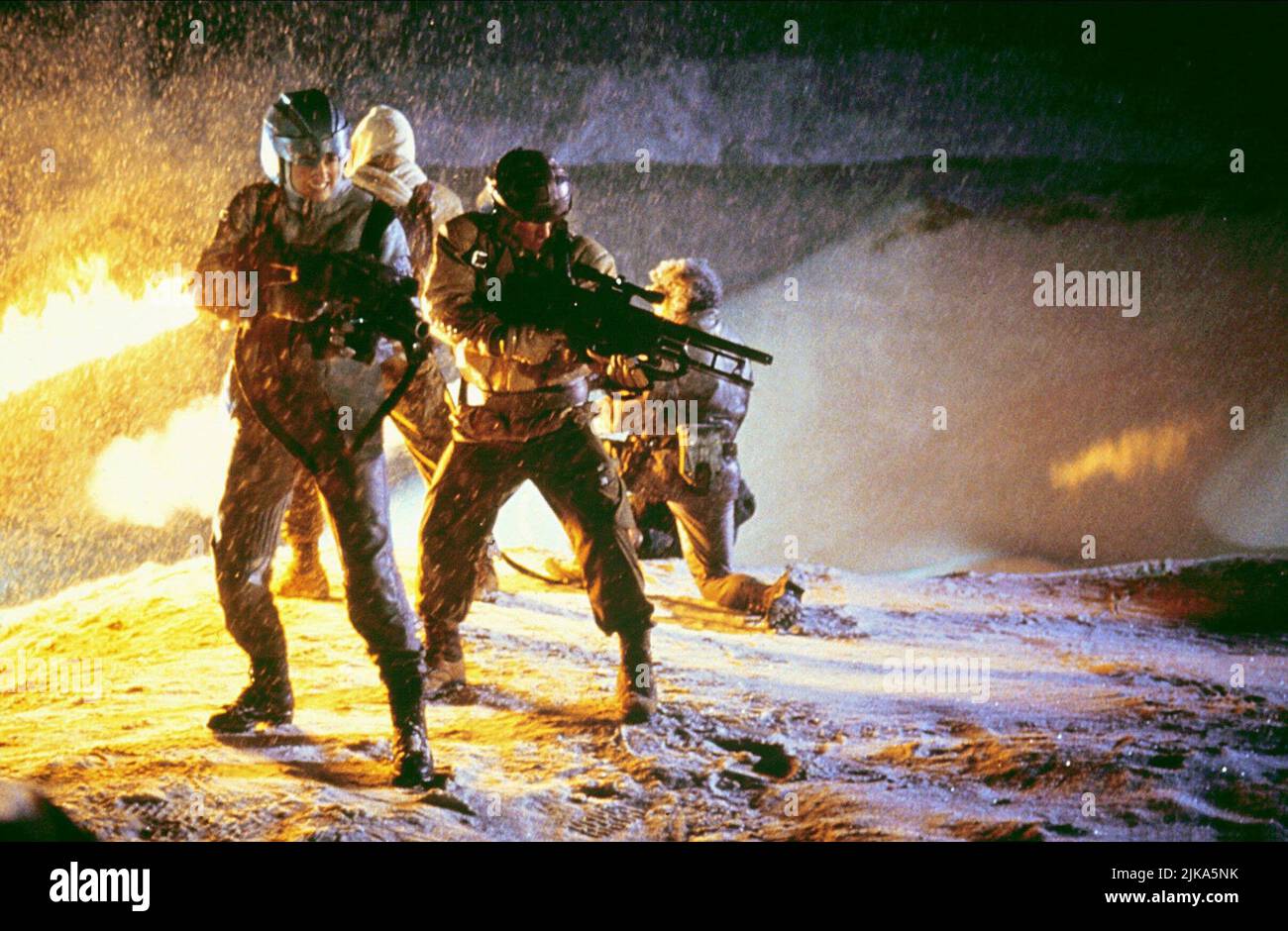 Jennifer Rubin & Peter Weller Film: Screamers (USA/CAN/JP 1995) Characters: Jessica Hanson & Joe ...