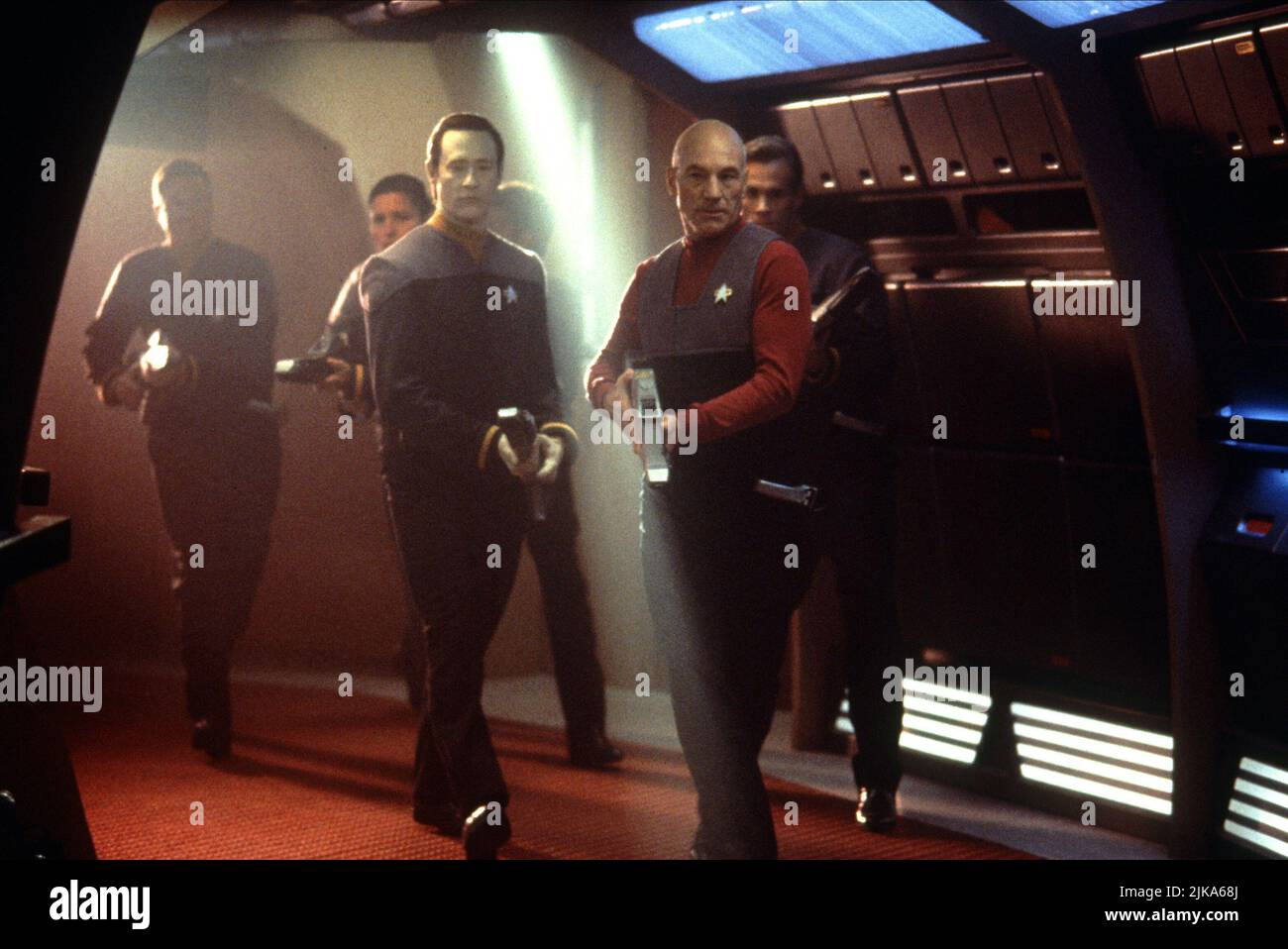 Patrick Stewart & Brent Spiner Film: Star Trek: First Contact (USA 1996) Characters: Captain ...
