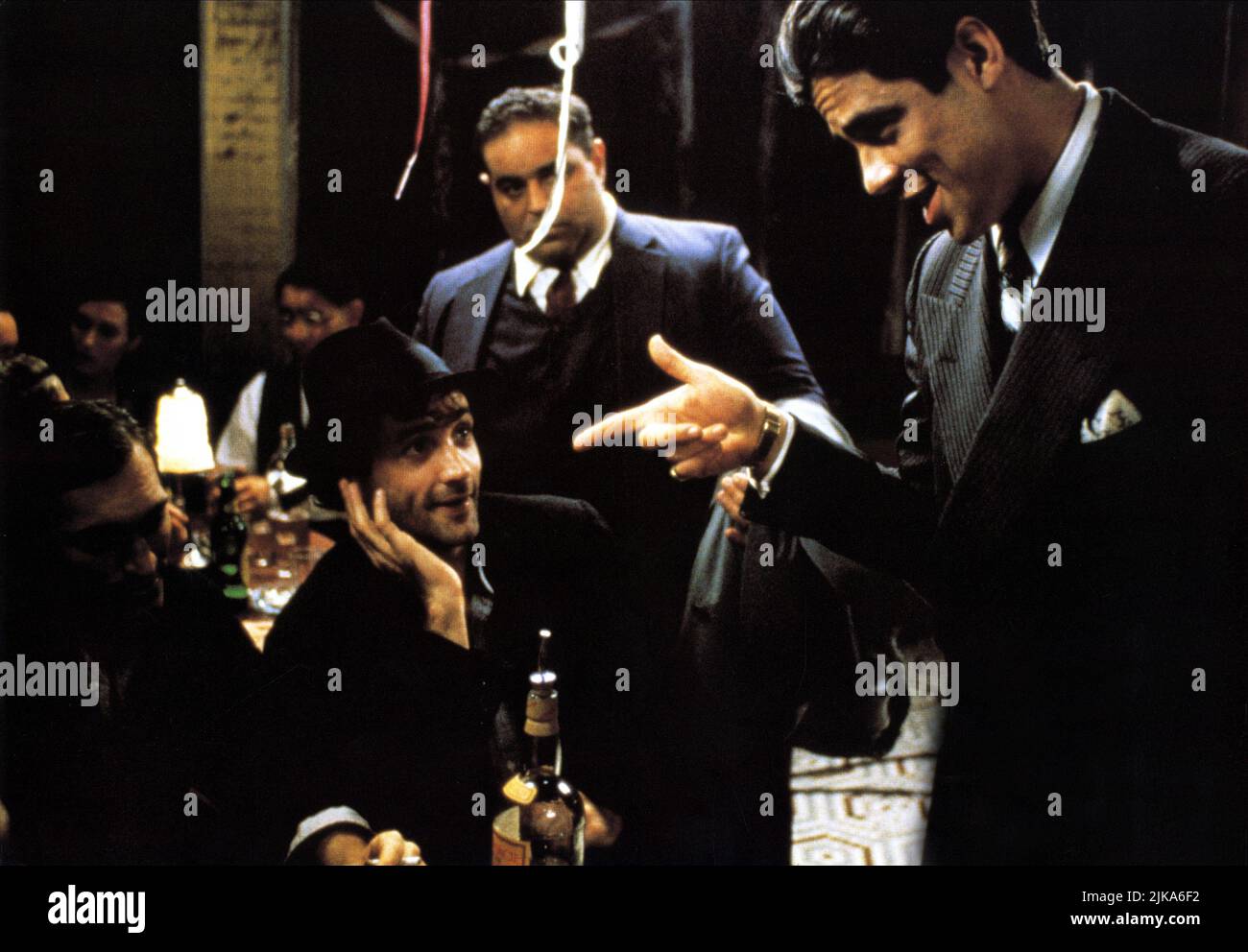 Vincent Gallo & Benicio Del Toro Film: The Funeral (USA 1996 ...