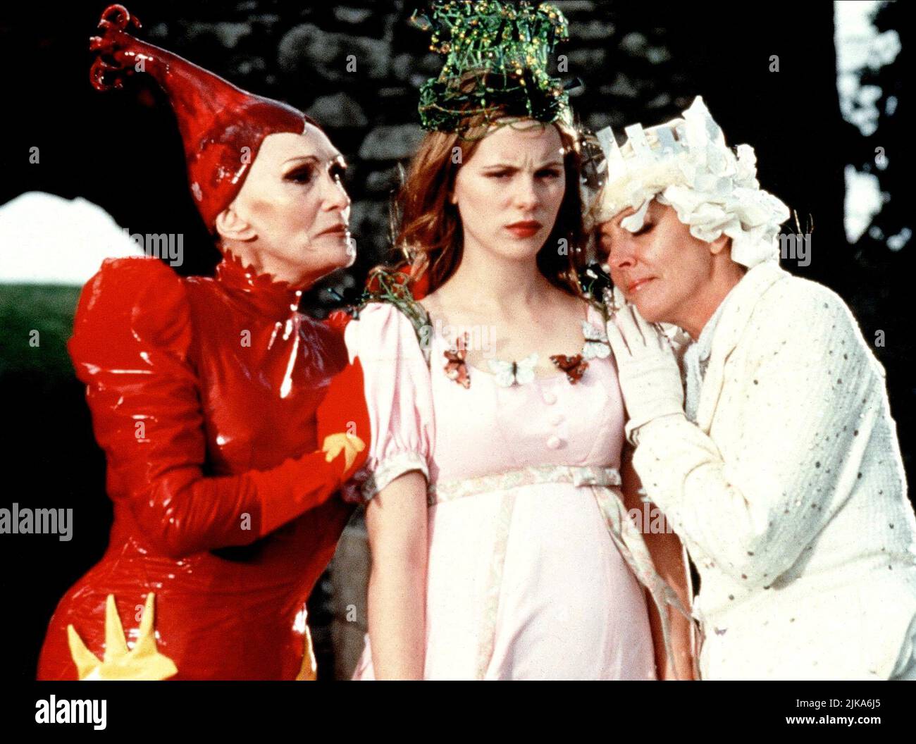 Sian Phillips, Kate Beckinsale & Penelope Wilton Film: Alice Through ...