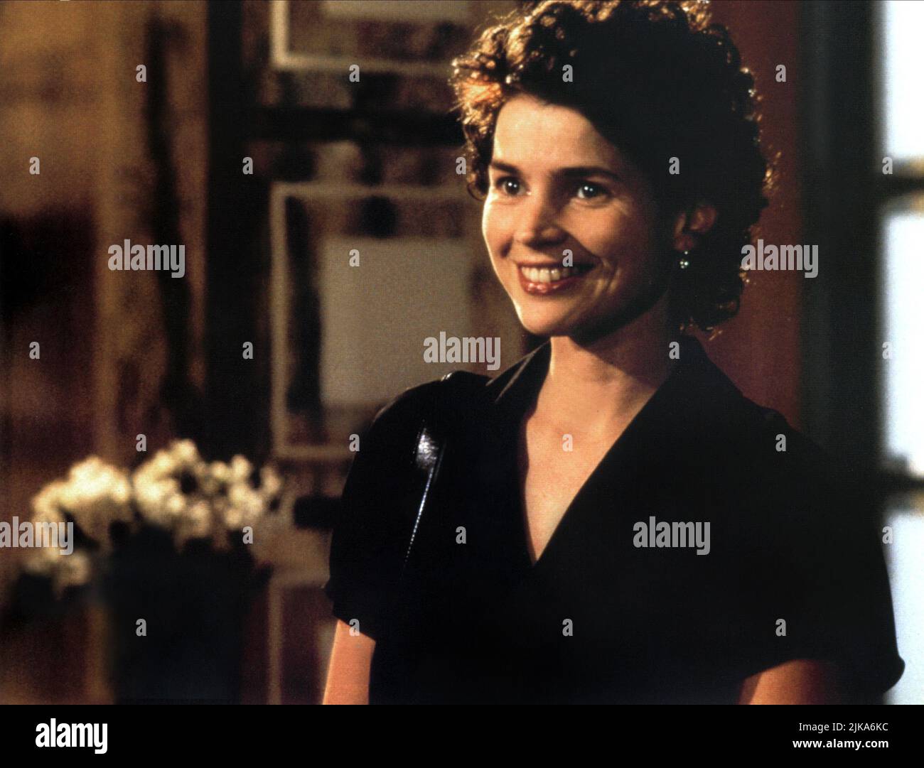 Sabrina 1995 julia ormond hi-res stock photography and images - Alamy