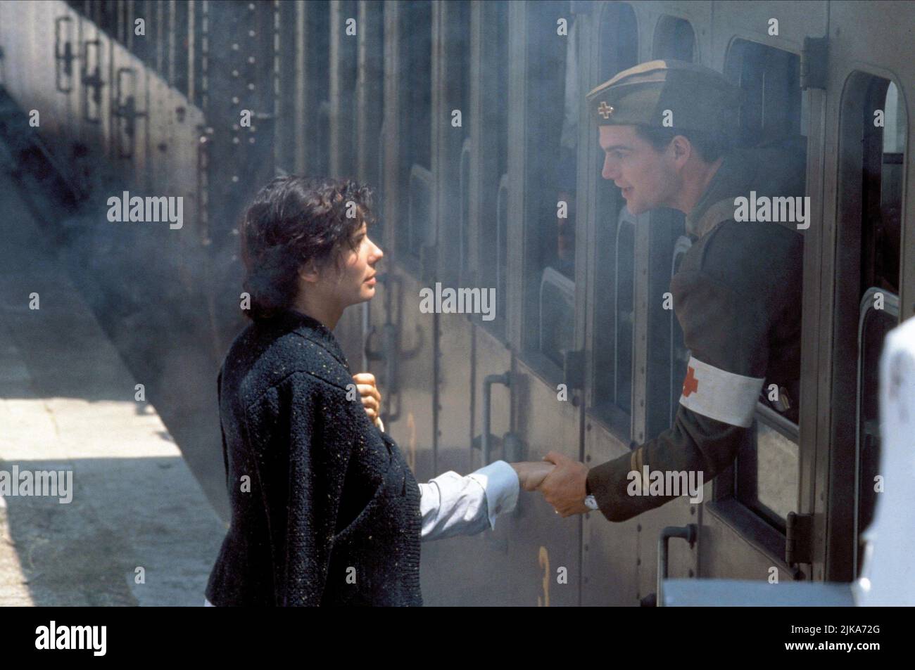 Sandra Bullock & Chris O'Donnell Film: In Love And War (1996 ...