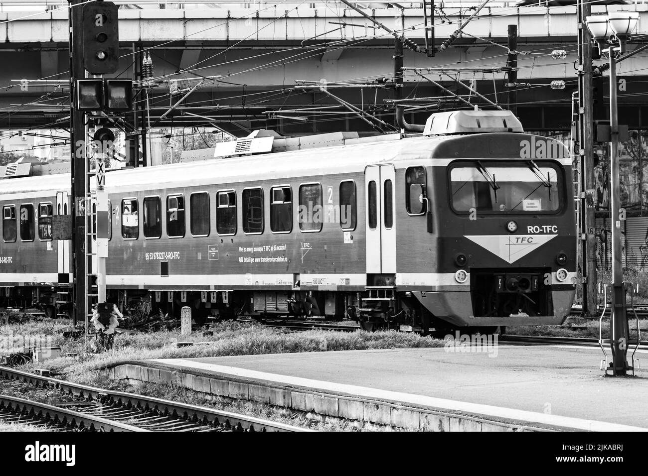 Train at Bucharest North Railway Station (Gara de Nord Bucharest ...