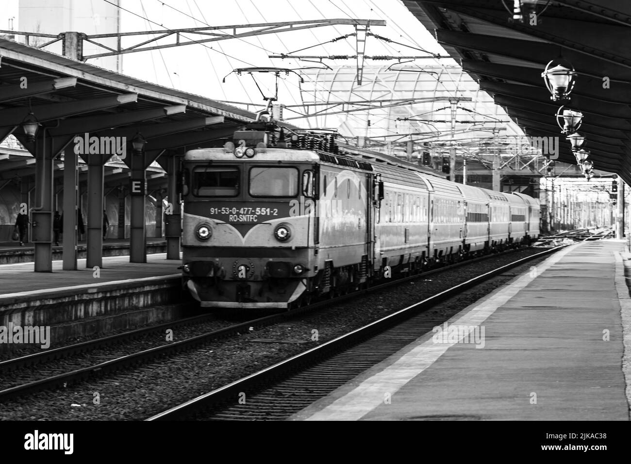 Train at Bucharest North Railway Station (Gara de Nord Bucharest ...