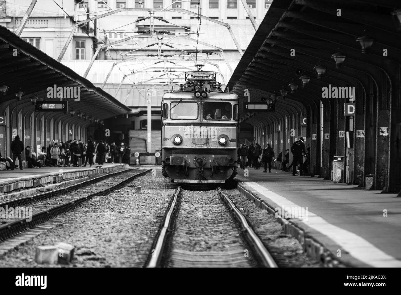 Train at Bucharest North Railway Station (Gara de Nord Bucharest ...