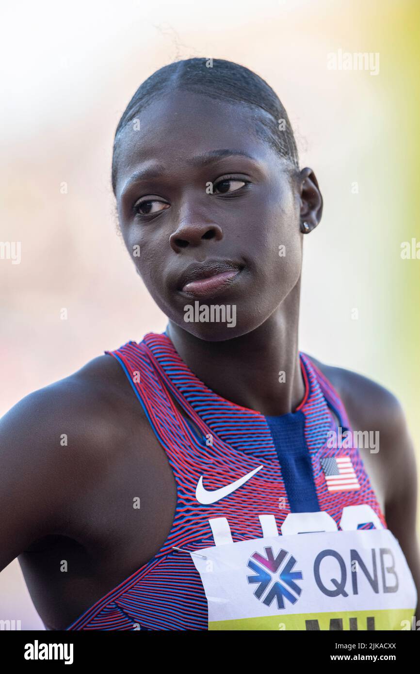 Athing Mu (USA) competing in the women’s 800m semi final on day eight ...