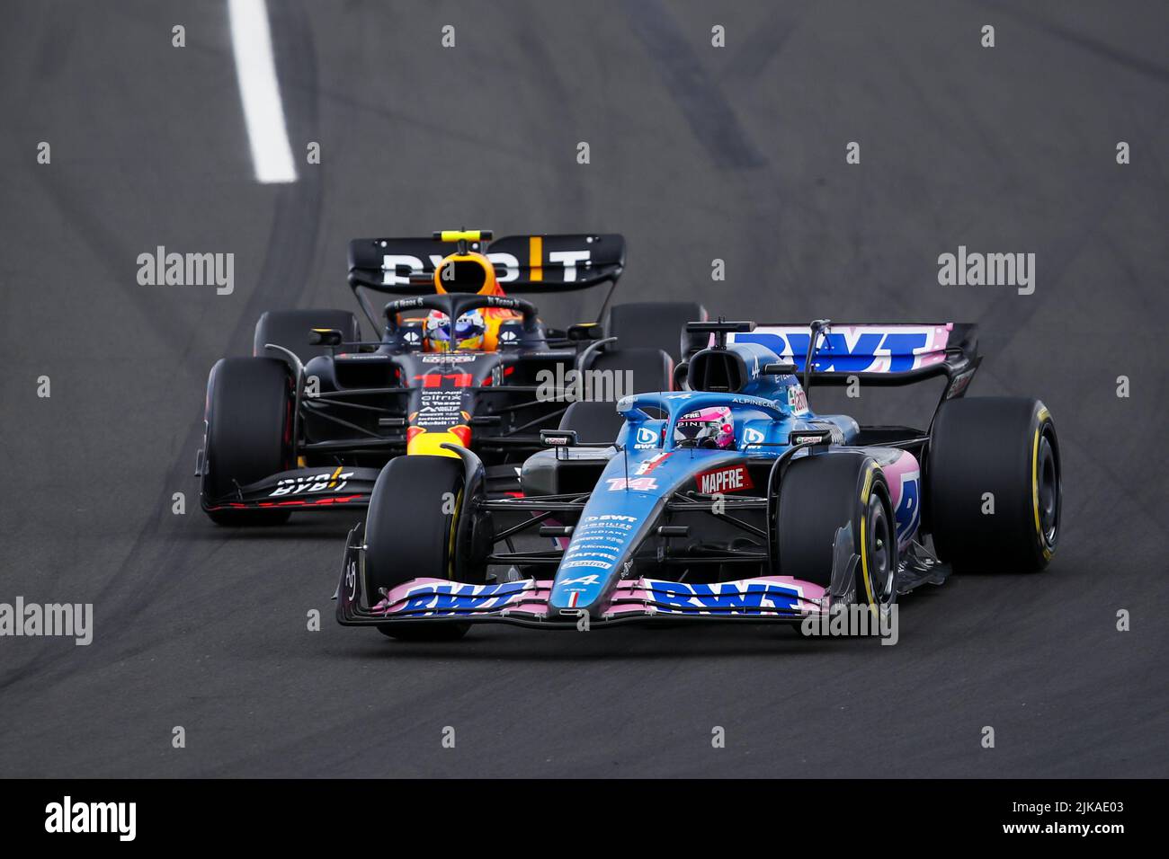 14 ALONSO Fernando (spa), Alpine F1 Team A522, 11 PEREZ Sergio (mex ...