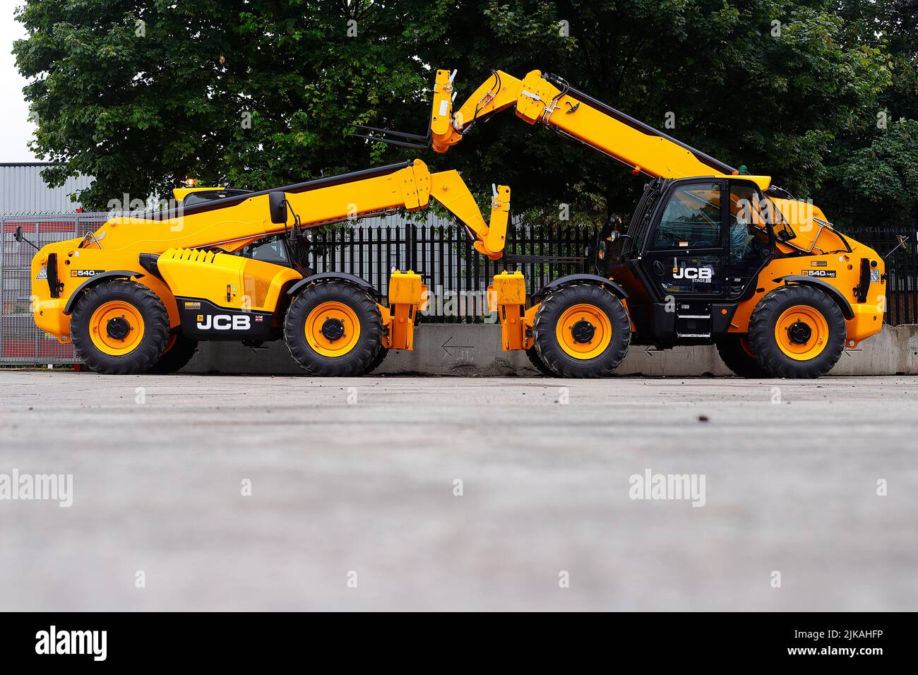 Jcb 14m telehandler hi-res stock photography and images - Alamy