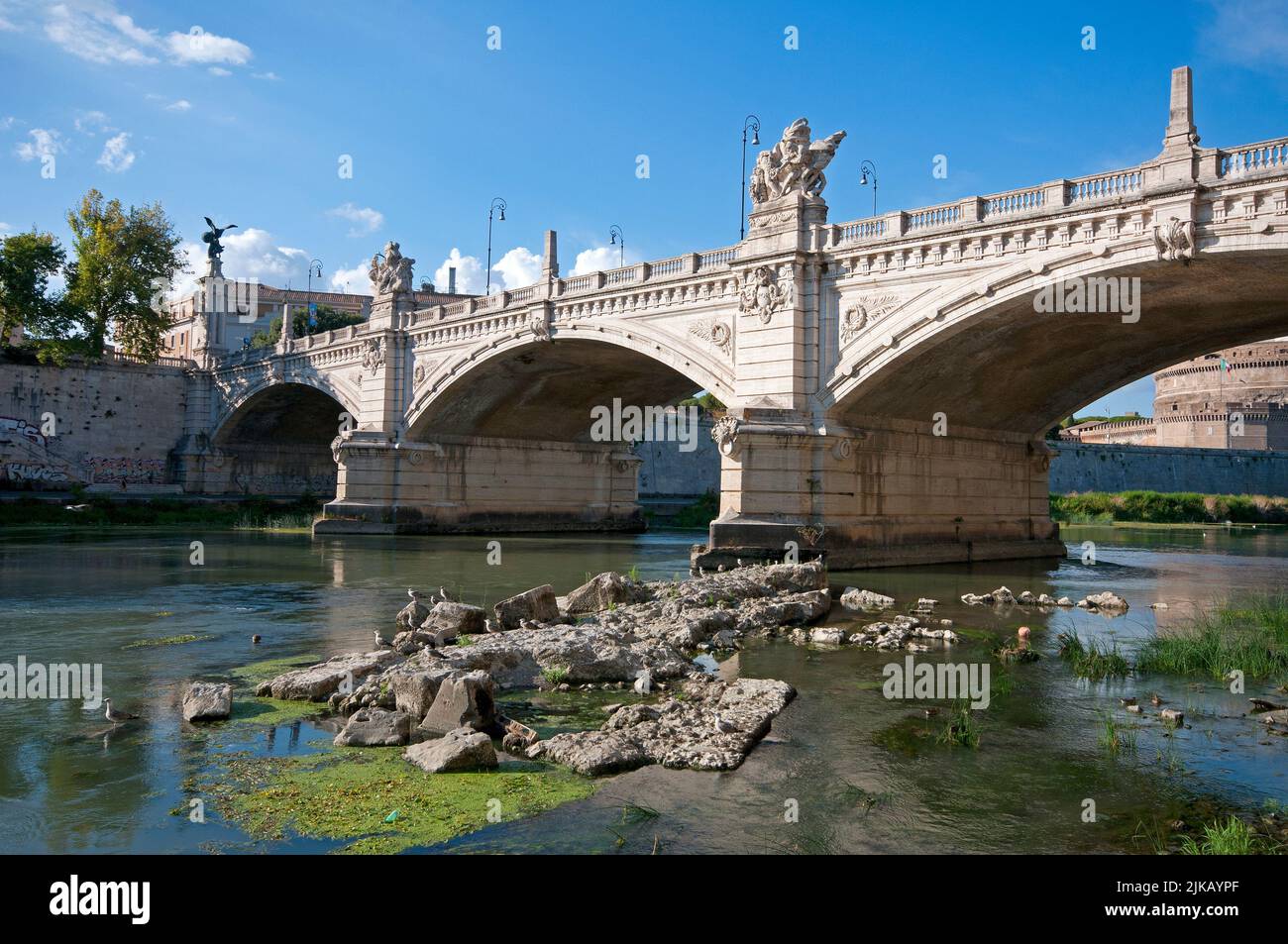 Vittorio Emanuele II bridge and the remains of the ancient Neronian ...