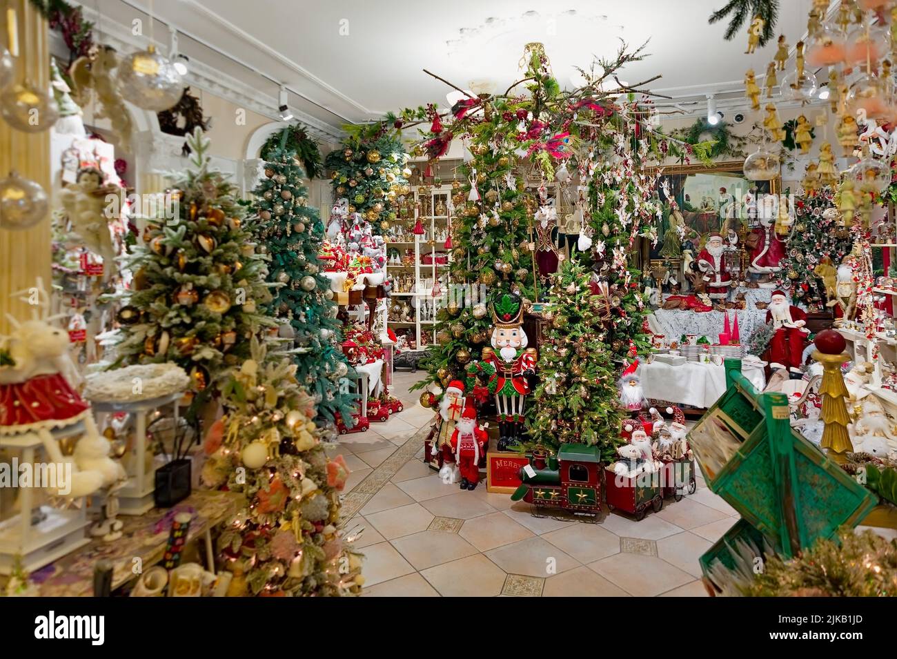 Magic shop interior hi-res stock photography and images - Alamy