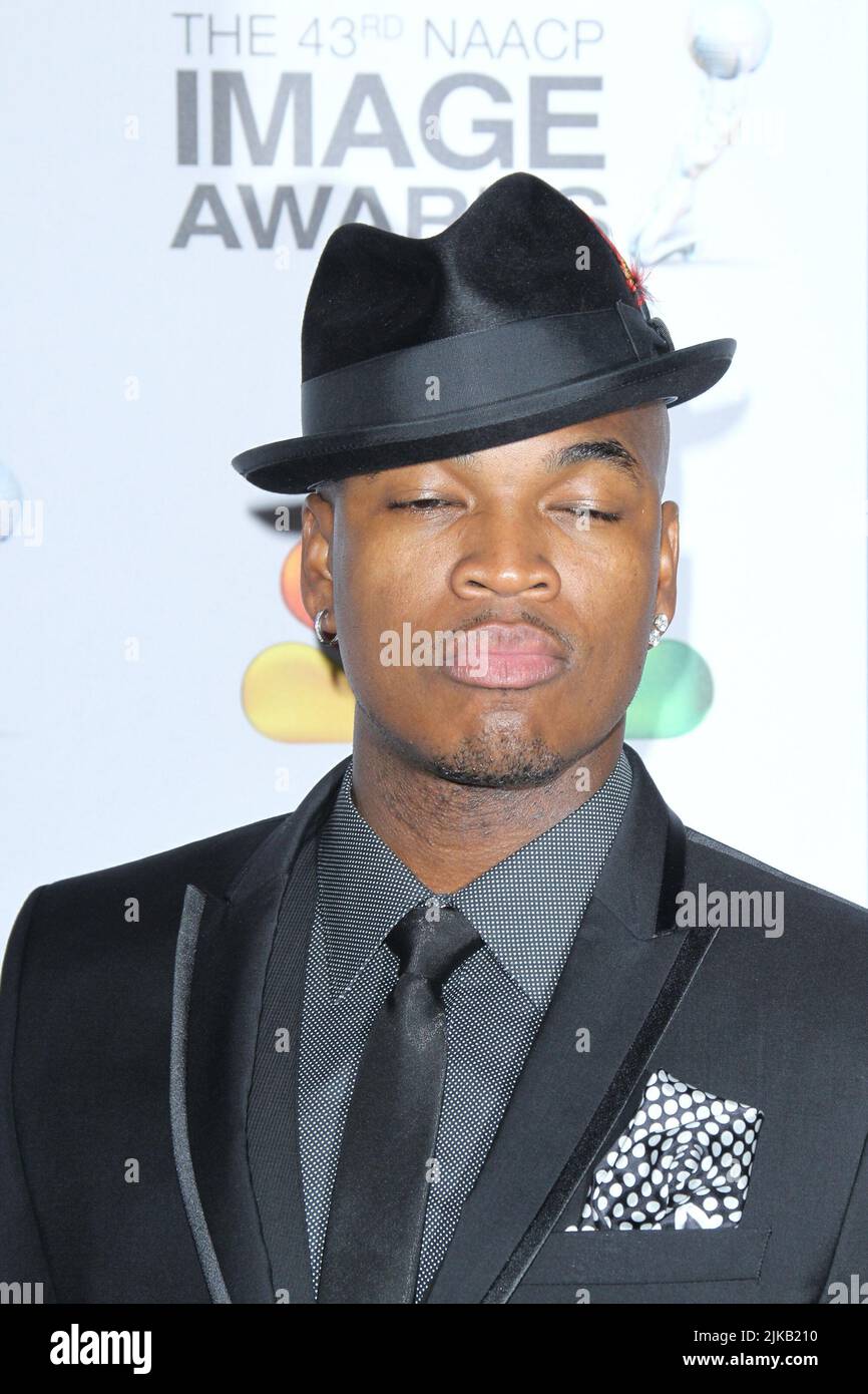 LOS ANGELES, CA - FEBRUARY 17: Ne-Yo attends the 43rd annual NAACP ...