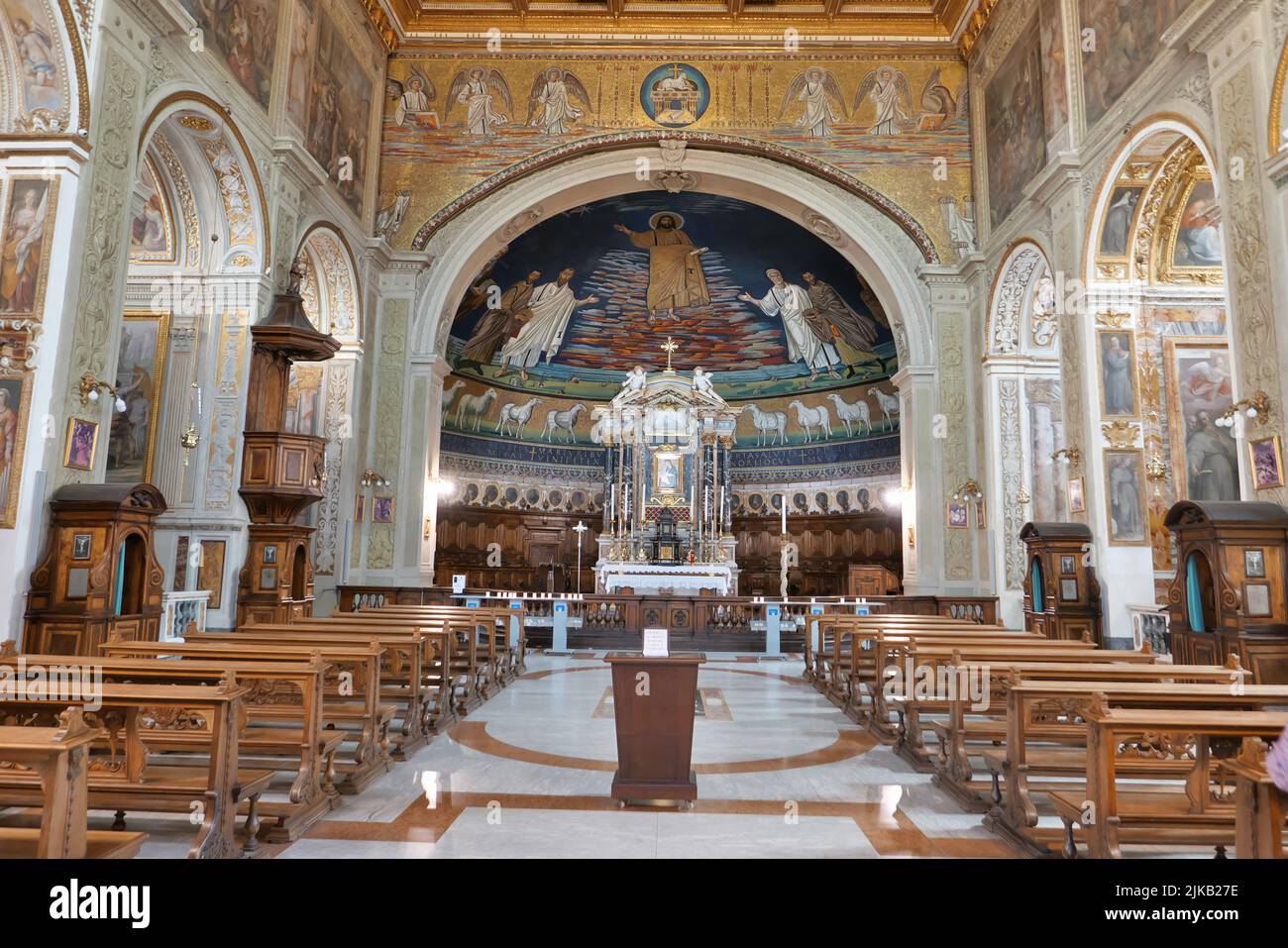 THE CENTRAL NAVE OF THE BASILICA OF SAINTS COSMA AND DAMIANO Stock ...